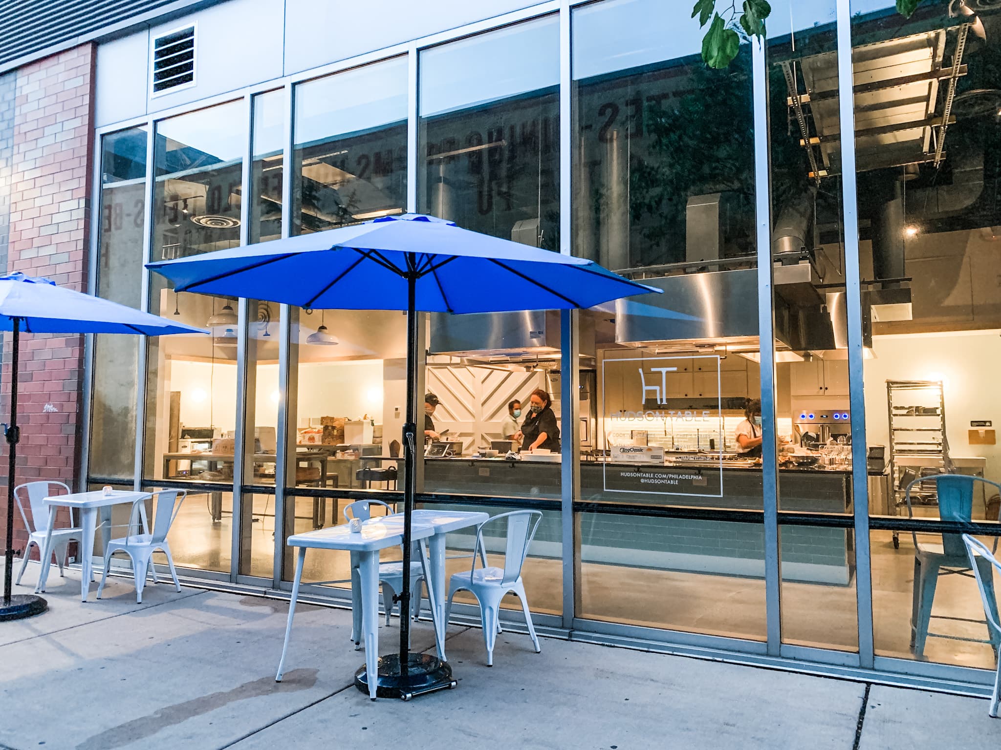 Hudson Table Philadelphia | FAMILY STYLE DINNER – BEST OF NEW ENGLAND ...