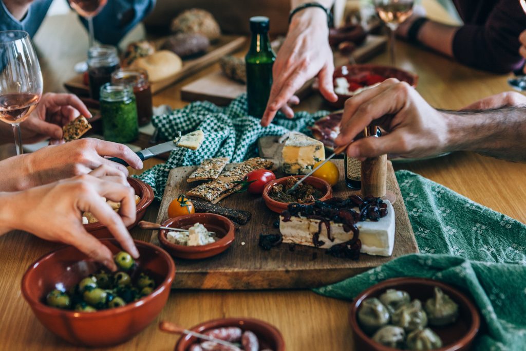 Hudson Table | STAMFORD CLASS & EVENT SCHEDULE